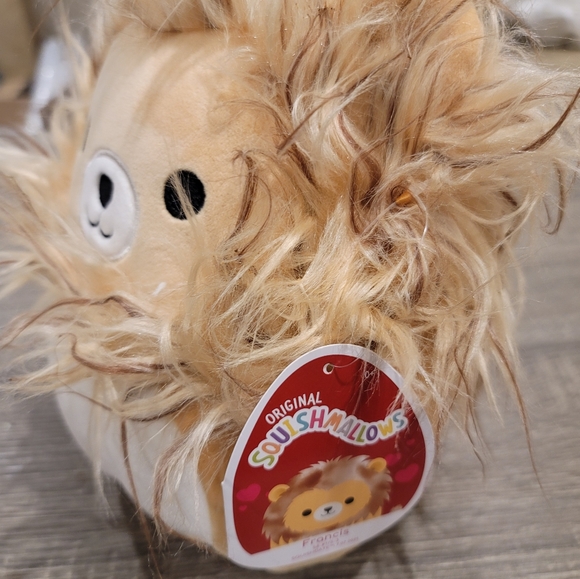 Kellytoy | Toys | Squishmallow Valentine Tan Lion With Fuzzy Mane ...